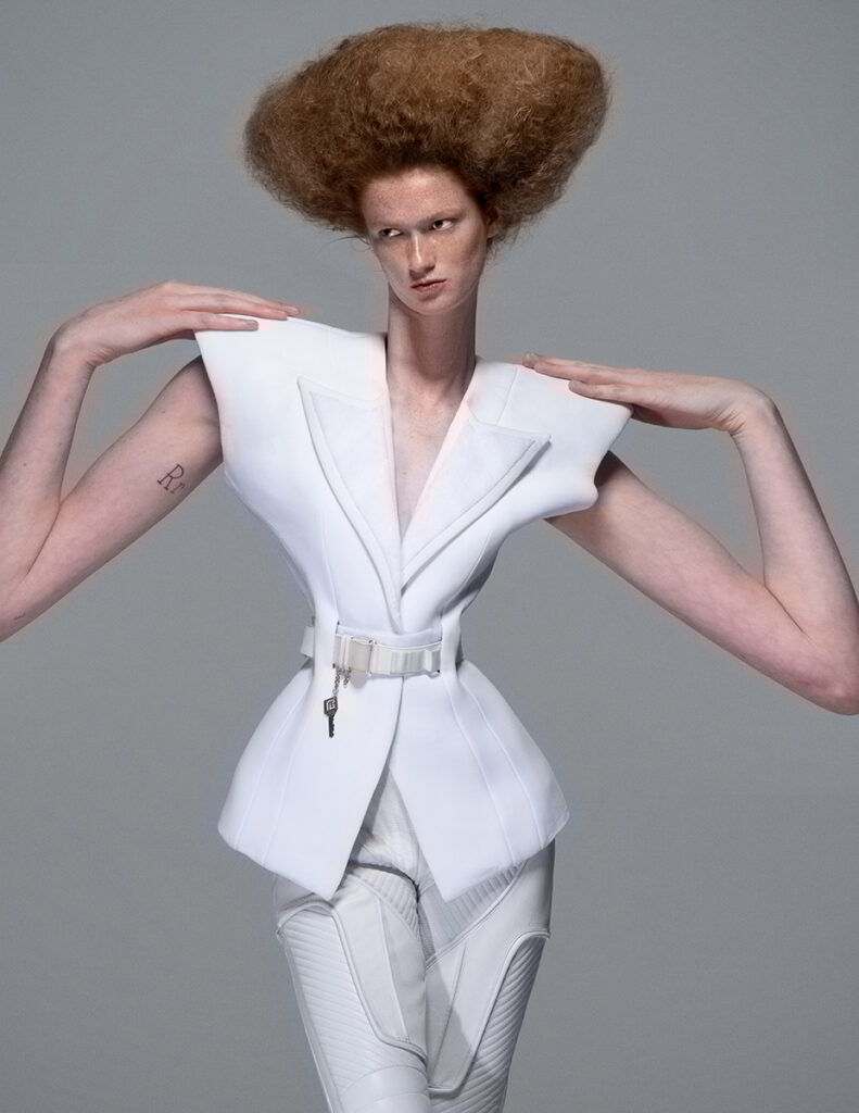 monster agency - photographer alberto pelayo - makeup roman gasser